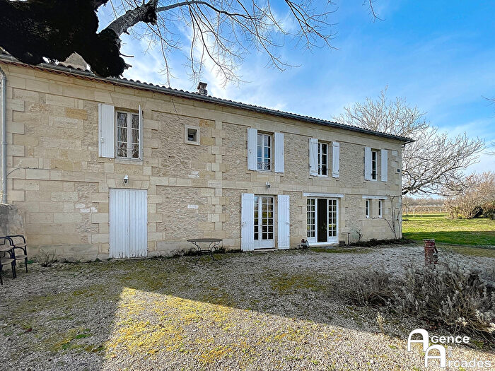 Maison à vendre - Naujan-et-Postiac - 20 pièces - 14 chambres