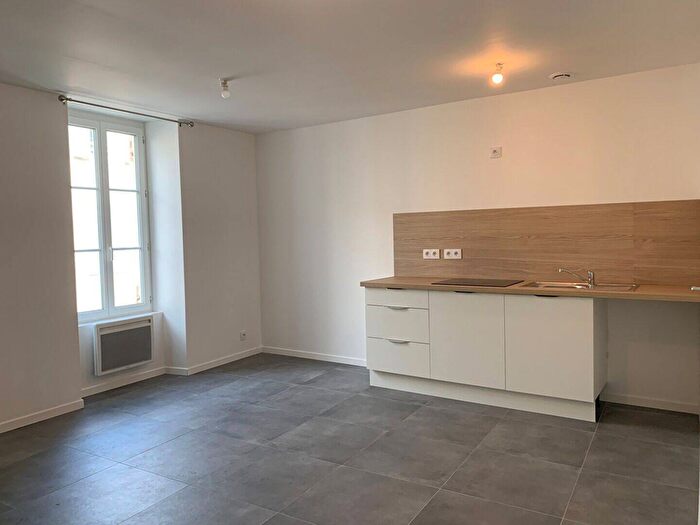 Appartement 3 pièces à Sud Est, Saujon, à louer