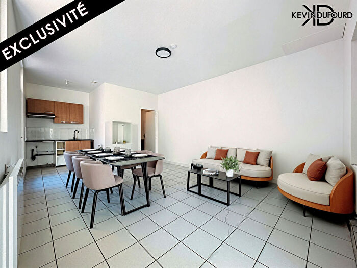 Appartement à vendre - Aubenas - 3 pièces - 2 chambres