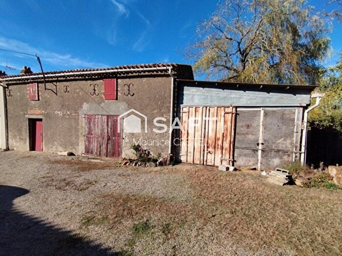 Les Brouzils : Maison 3 pièces à vendre