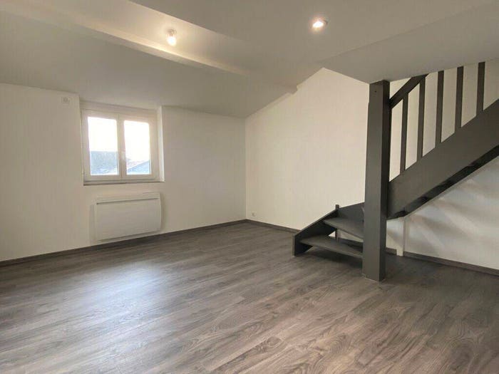 Ouest, Saint-Junien : Appartement 3 pièces à louer
