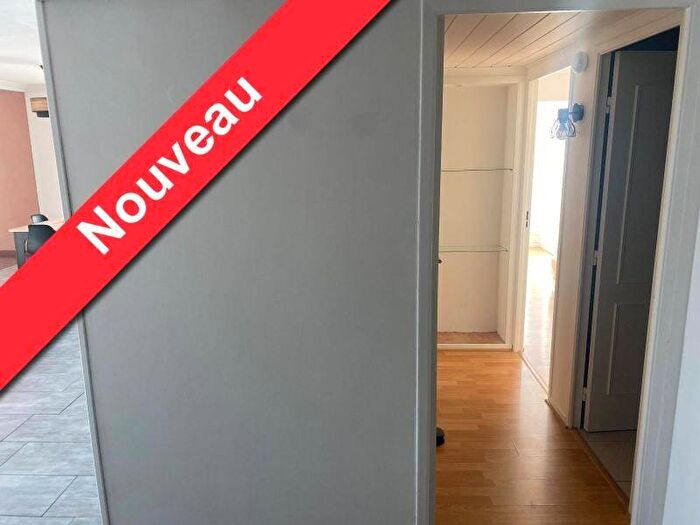 Appartement à louer - Moulin à Vent-Vertefeuille, Perpignan - 4 pièces - 3 chambres