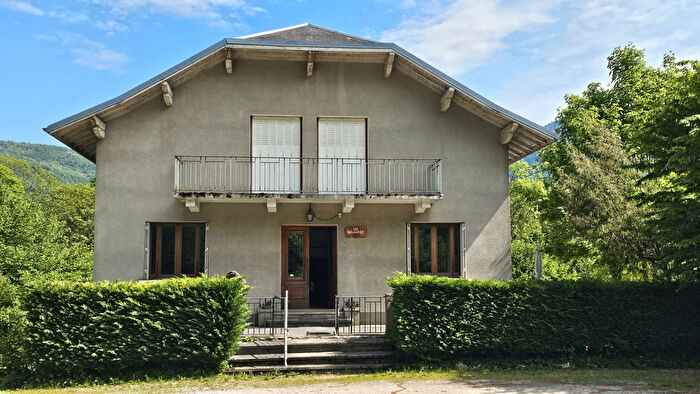 Saint-Alban-de-Montbel - Maison 3 pièces à vendre