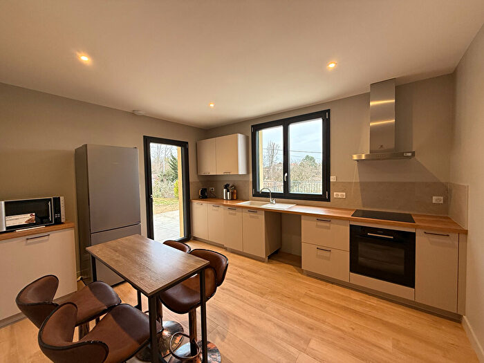 Maison 5 pièces à Saint-Cyr-au-Mont-d'Or, à louer