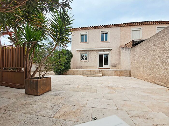 Maison à louer - Sud Est Ouest, Pélissanne - 4 pièces - 3 chambres