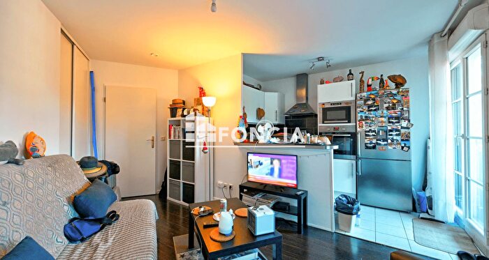 Appartement à vendre - Fontenay-le-Fleury, Chapelle Saint-Jean - 1 pièce