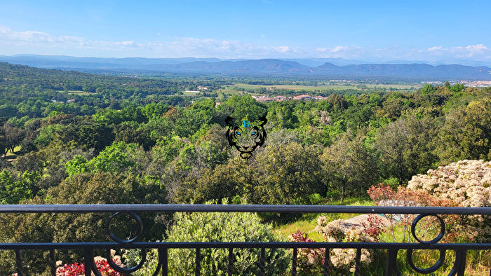 Maison 5 pièces à Roquebrune-sur-Argens, Golf, à vendre