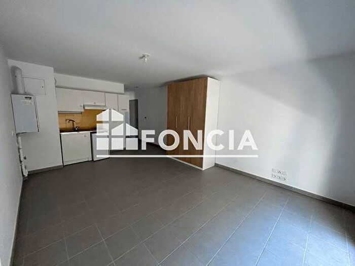 Appartement à louer - Beausoleil, Nîmes - 1 pièce