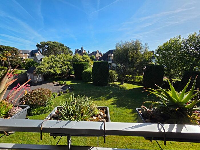 Appartement 2 pièces à Dinard, Centre-ville, Plage de lEcluse, Pointe du Moulinet, à vendre