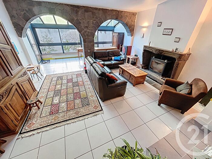Maison à vendre - Riom, Centre-ville - 6 pièces - 5 chambres