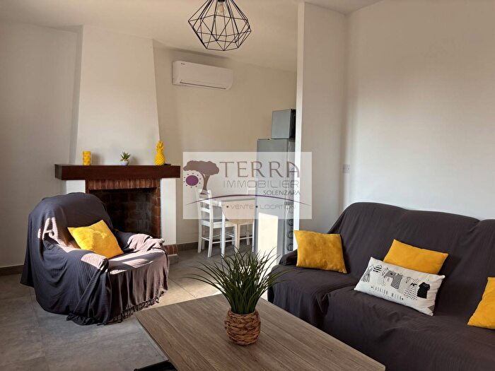 Maison à louer - Prunelli-di-Fiumorbo - 2 pièces - 1 chambre