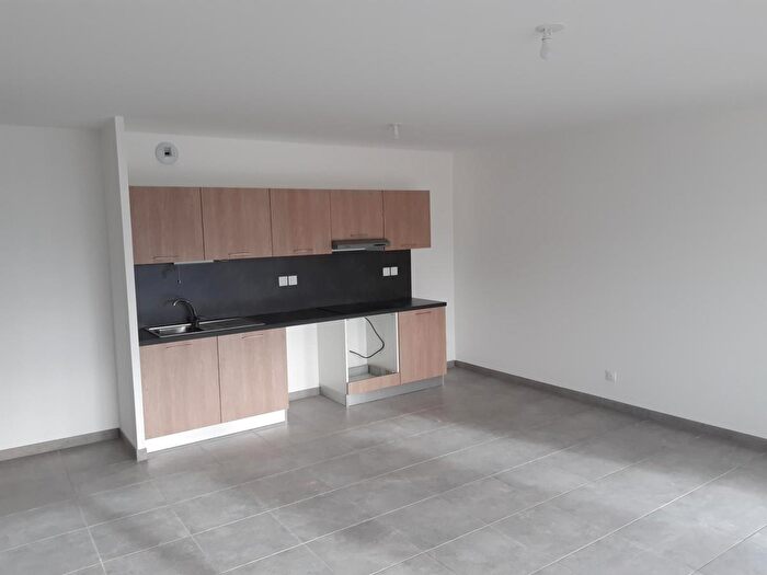Appartement 5 pièces à louer à Villeurbanne, Les Poulettes