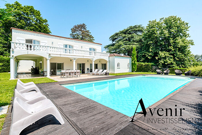 Maison 8 pièces à vendre à Écully, Les Serres, Vivier