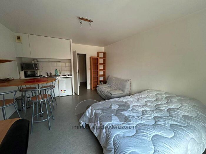 Appartement à louer - Saint Pierre-René II, Nancy - 1 pièce