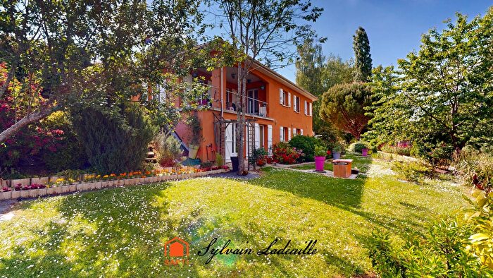 Maison à vendre - Lacropte - 7 pièces - 4 chambres