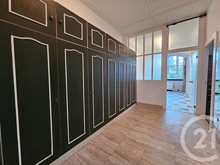 Maison à louer - Châteauroux, Centre-ville, Les Marins - 7 pièces - 5 chambres