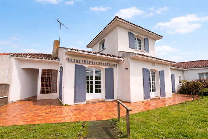 Maison à vendre - Beauvoir-sur-Mer - 7 pièces - 5 chambres