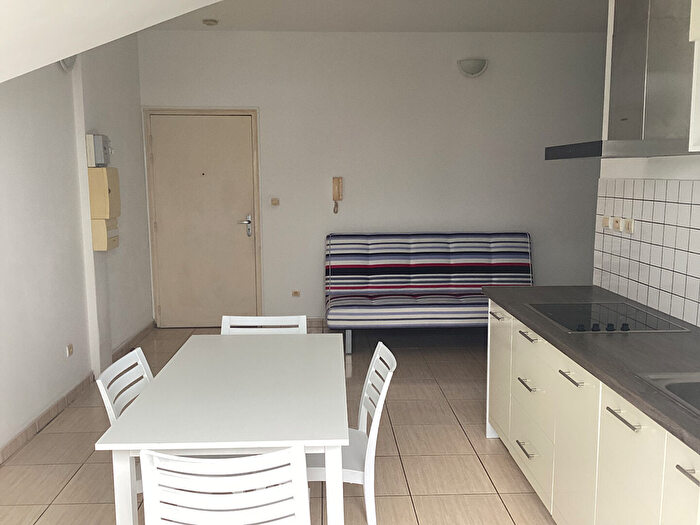 Le Tampon, Centre-ville - Appartement 1 pièce à louer