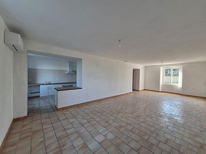 Maison à louer - Vaux - 5 pièces - 4 chambres