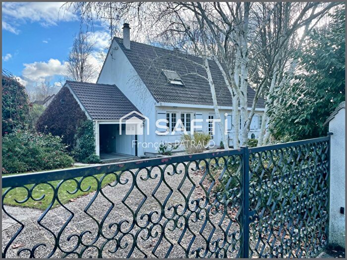 Maison à vendre - Le Perray-en-Yvelines - 6 pièces - 5 chambres