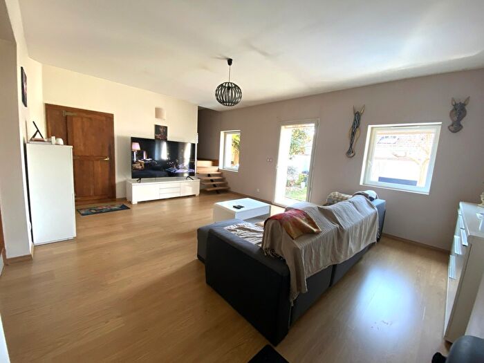 Maison à vendre - Vaux-en-Bugey - 5 pièces - 3 chambres