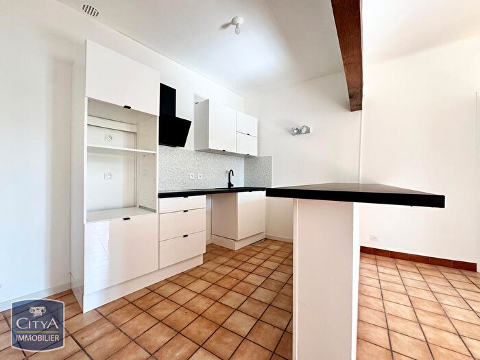 Appartement 3 pièces à louer à Nîmes, Placette