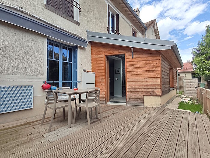 Vélizy-Villacoublay : Appartement 6 pièces à vendre