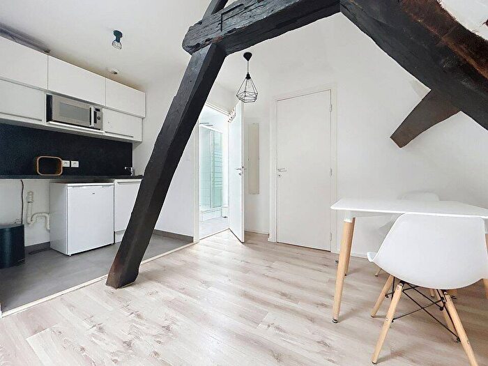 Appartement à louer - Vieux Lille - 2 pièces - 1 chambre