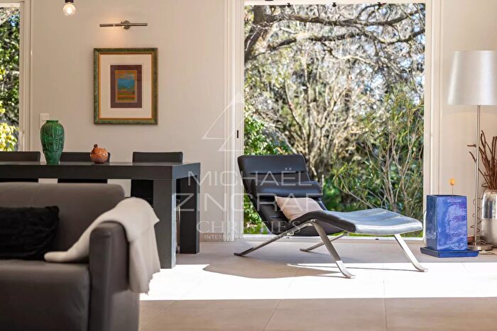 Maison à vendre - Cabrières-dAvignon - 8 pièces - 4 chambres