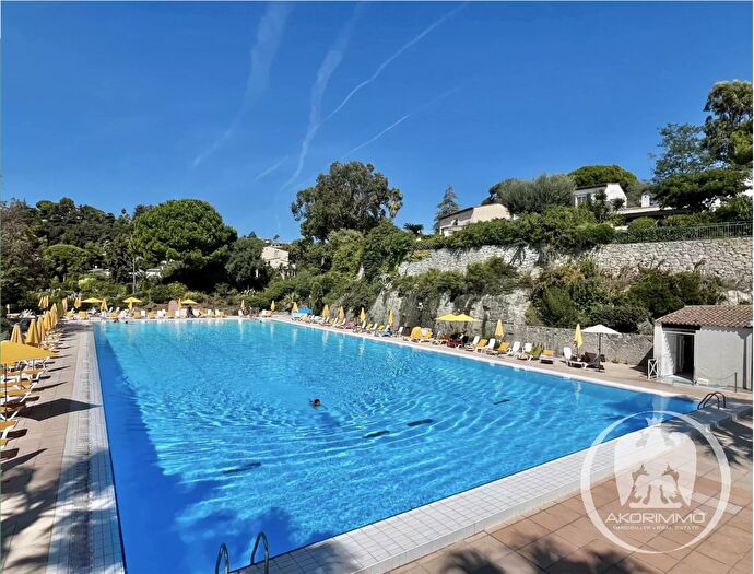 Maison à vendre - Villeneuve-Loubet, Les Hauts de Vaugrenier, Les Maurettes, Vaugrenier - 5 pièces - 2 chambres