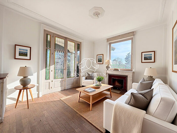 Appartement à vendre - Charbonnières-les-Bains - 2 pièces - 1 chambre