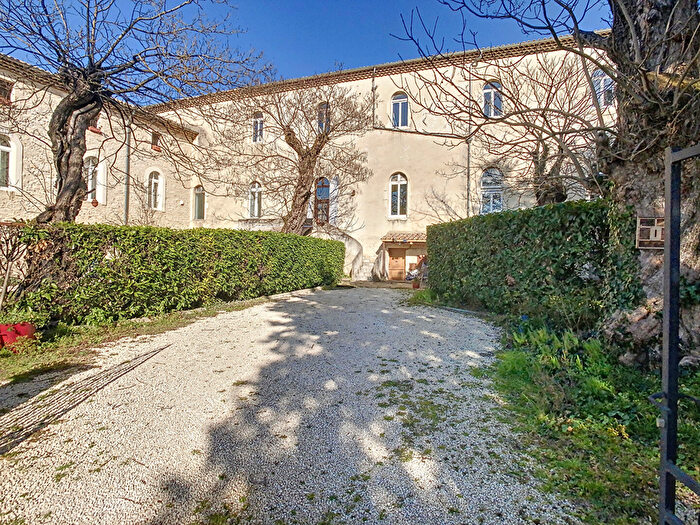 Appartement à louer - Montélimar, Centre-ville - 4 pièces - 2 chambres