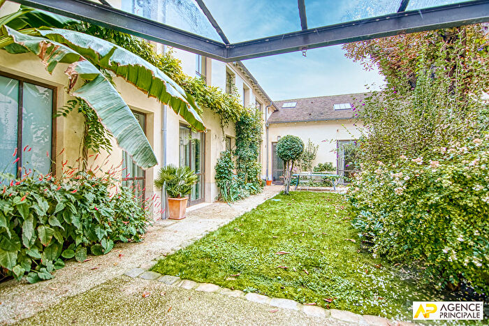 Maison à vendre - Versailles, Saint-Louis - 9 pièces - 6 chambres