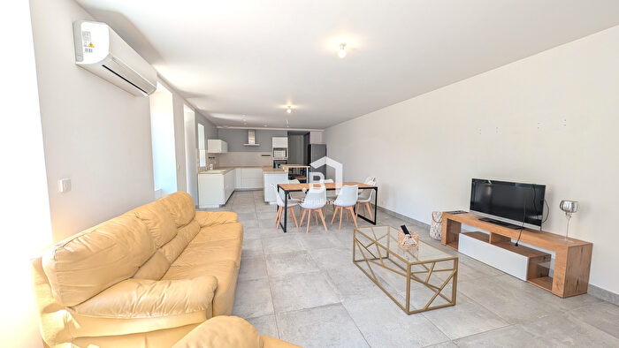 Ruy-Montceau - Maison 4 pièces à louer