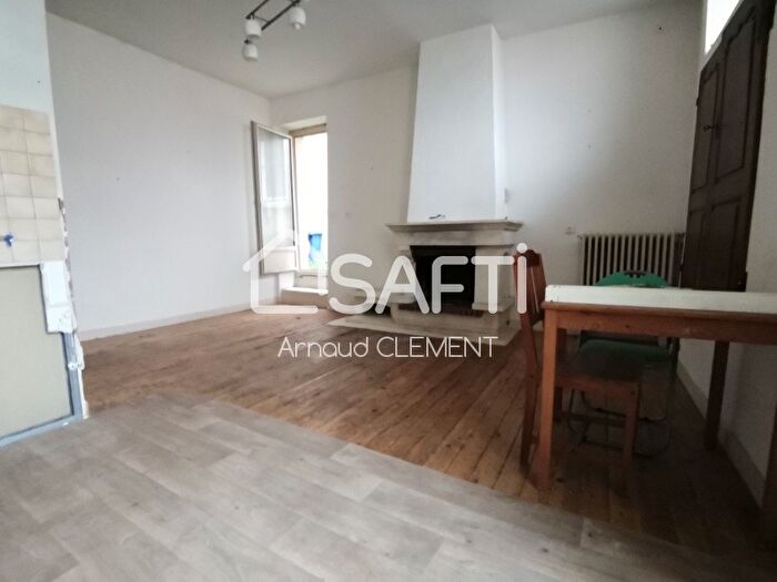 Salins-les-Bains : Maison 7 pièces à vendre
