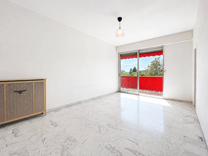 Appartement 4 pièces à Nice, Caucade, à vendre