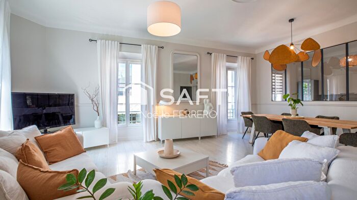 Appartement à vendre - Saint-Raphaël, Centre-ville - 5 pièces - 4 chambres