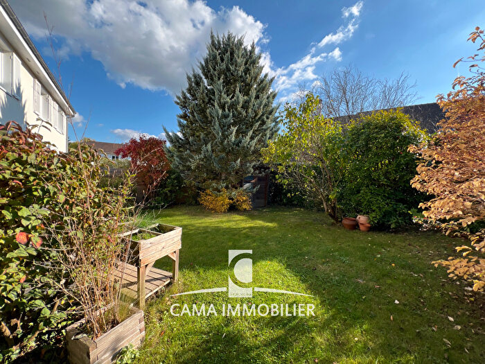 Maison à vendre - Buc - 6 pièces - 5 chambres