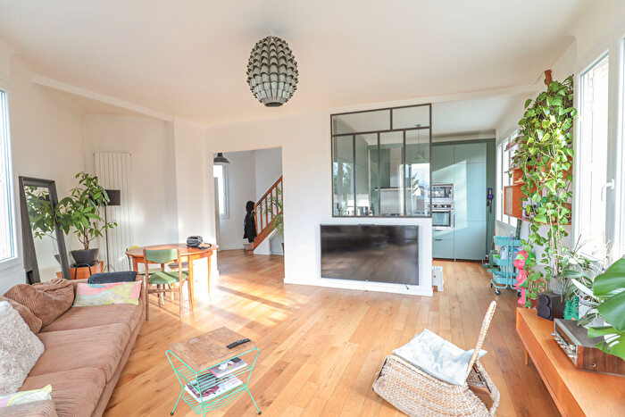 Le Plessis-Robinson, Coteau : Maison 6 pièces à vendre
