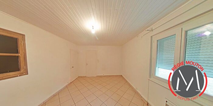 Quincieux : Maison 4 pièces à louer