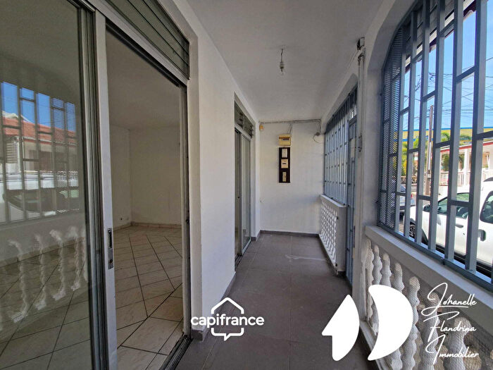 Maison à louer - Petit-Bourg - 3 pièces - 2 chambres