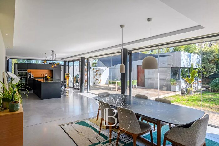 Maison à vendre - Marseille e , Saint-Julien - 6 pièces - 4 chambres