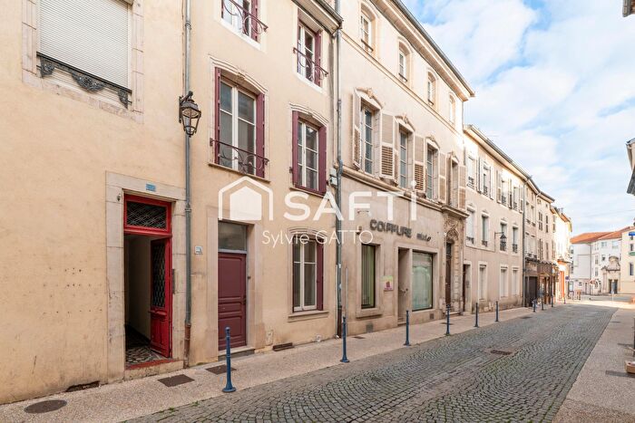 Maison à vendre - Toul, Centre-ville - 6 pièces - 4 chambres