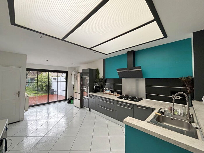 Maison à vendre - Tourcoing, Croix Rouge - 4 pièces - 3 chambres