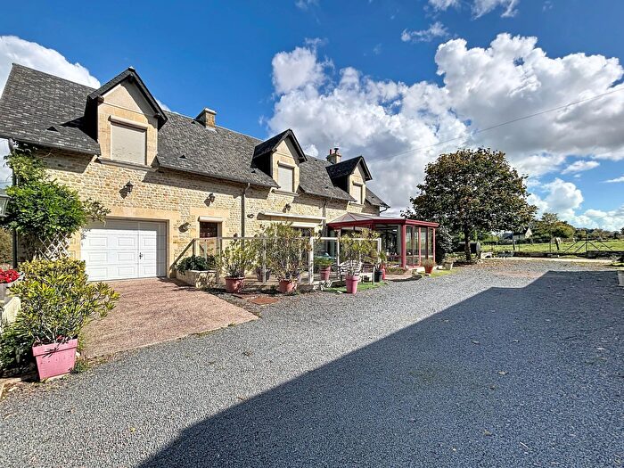 Maison 6 pièces à Tilly-sur-Seulles, à vendre