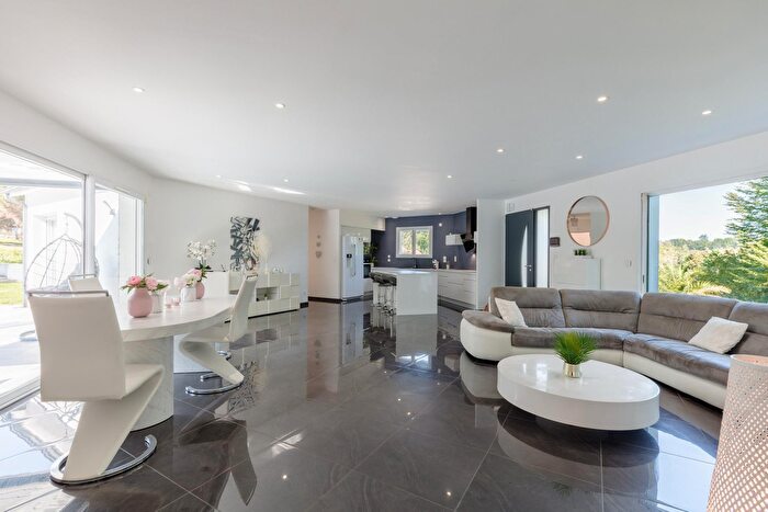 Maison à vendre - Bonnetan - 6 pièces - 4 chambres