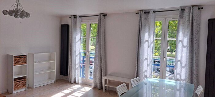 Appartement à louer - Montaigu Nord Est, Melun - 4 pièces - 3 chambres