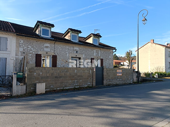 Maison à vendre - Neuvic - 12 pièces - 9 chambres