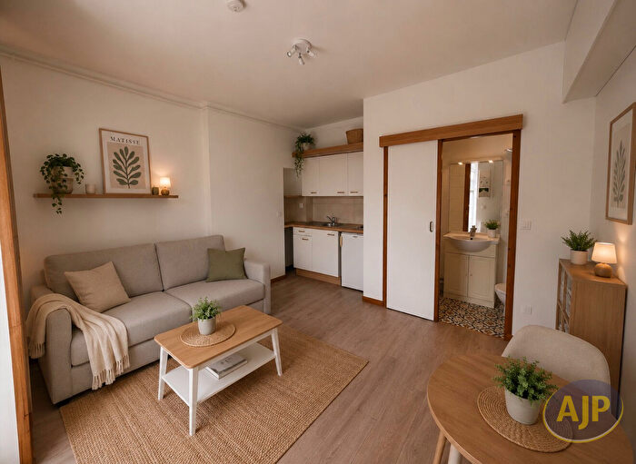 Appartement 1 pièce à Nantes, Centre-ville, à vendre