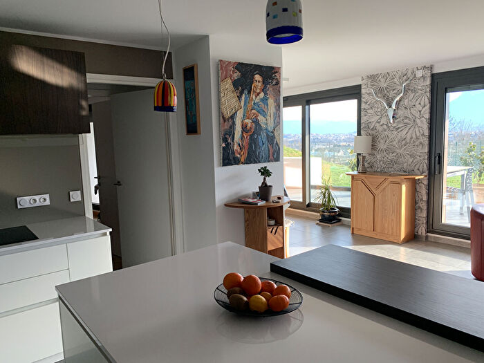 Appartement à vendre - Saint-Alban-Leysse - 4 pièces - 2 chambres